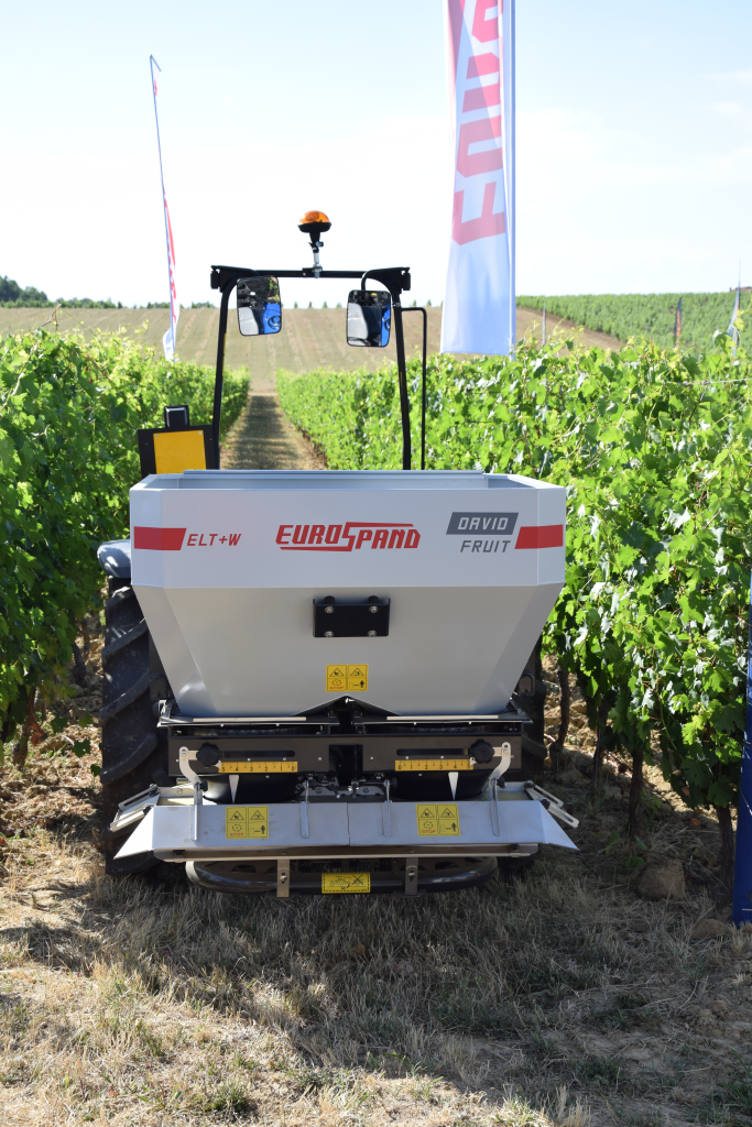 Cavallo Compact Fruit/David Fruit (Double Disc Spreader) ELT + W / ISO | Guidolin | Ag Machinery ...